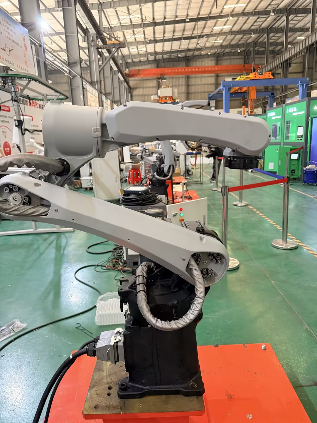 High-end robot control system - provider of robot characteristic ...